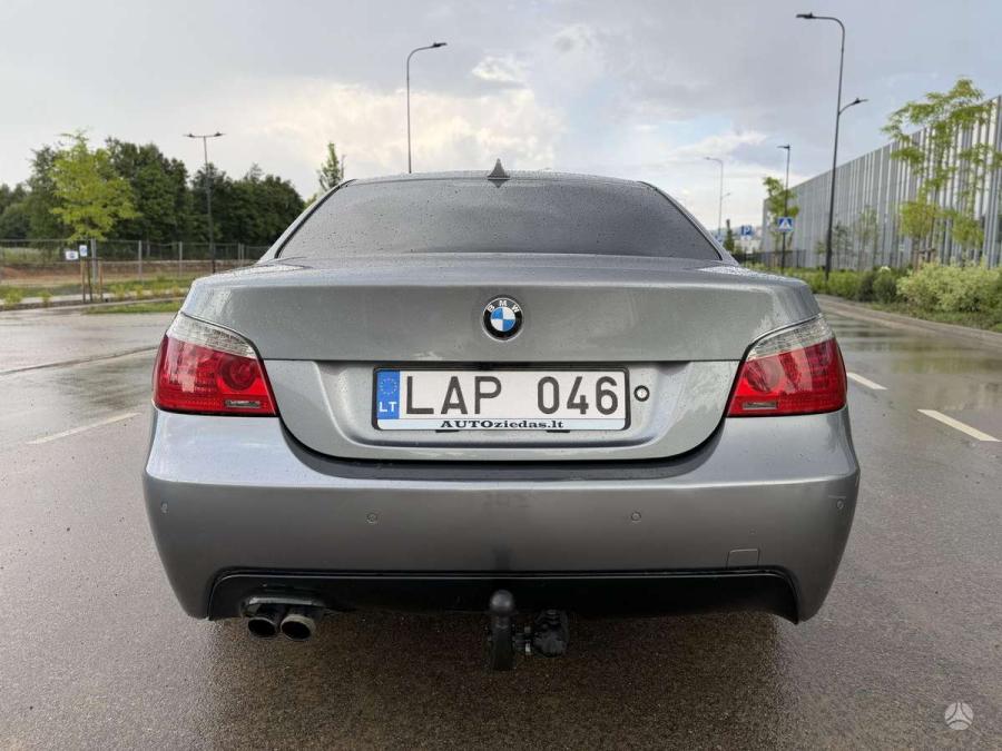 Grey BMW 530 2007 in Vilnius, with an engine capacity of 2.99 L and mileage of 400 thousand km for 5999 €, photo 16 on AUTOMOTO.COM.LV
