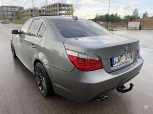 Grey BMW 530 2007 in Vilnius, with an engine capacity of 2.99 L and mileage of 400 thousand km for 5999 €, photo 20 on AUTOMOTO.COM.LV