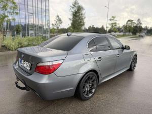 Grey BMW 530 2007 in Vilnius, with an engine capacity of 2.99 L and mileage of 400 thousand km for 5999 €, photo 22 on AUTOMOTO.COM.LV