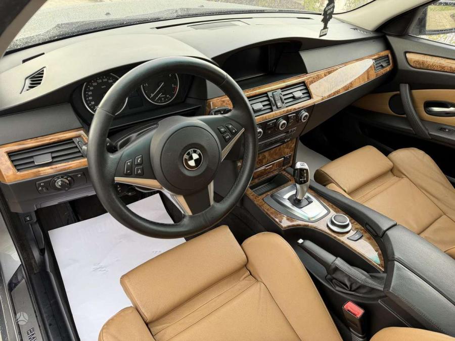 Grey BMW 530 2007 in Vilnius, with an engine capacity of 2.99 L and mileage of 400 thousand km for 5999 €, photo 25 on AUTOMOTO.COM.LV