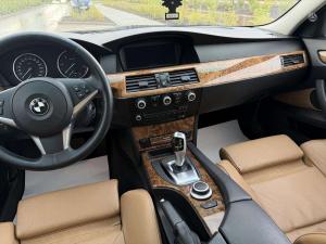 Grey BMW 530 2007 in Vilnius, with an engine capacity of 2.99 L and mileage of 400 thousand km for 5999 €, photo 29 on AUTOMOTO.COM.LV