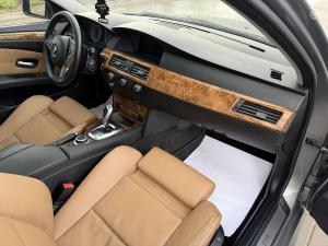 Grey BMW 530 2007 in Vilnius, with an engine capacity of 2.99 L and mileage of 400 thousand km for 5999 €, photo 31 on AUTOMOTO.COM.LV