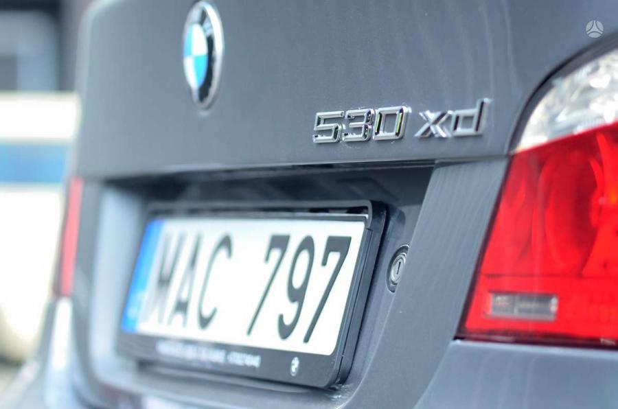 Grey BMW 530 2007 in Kaisiadorys, with an engine capacity of 2.99 L and mileage of 289 thousand km for 7499 €, photo 6 on AUTOMOTO.COM.LV
