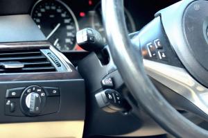 Grey BMW 530 2007 in Kaisiadorys, with an engine capacity of 2.99 L and mileage of 289 thousand km for 7499 €, photo 10 on AUTOMOTO.COM.LV
