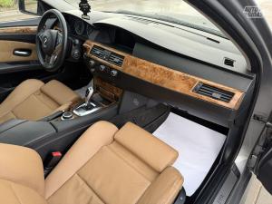 Pelēks BMW 530 2007 Viļņa, ar dzinēja tilpumu 3.00 L un nobraukumu 400 tūkst. km par 5900 €, foto 30 vietnē AUTOMOTO.COM.LV