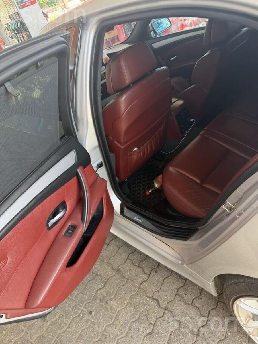 Pelēks BMW 530 2007 Rēzekne, ar dzinēja tilpumu 3.00 L un nobraukumu 430 tūkst. km par 7450 €, foto 6 vietnē AUTOMOTO.COM.LV