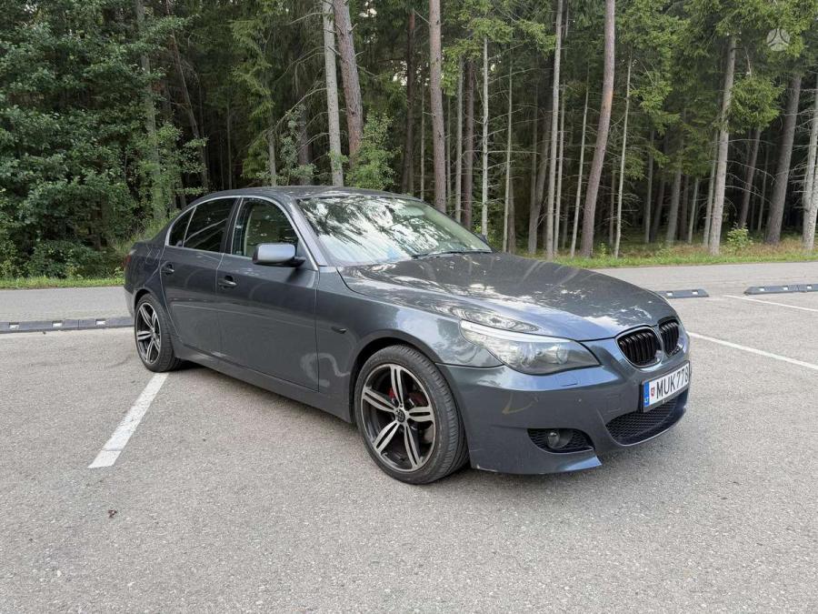 Pelēks BMW 530 2007 Klaipėda, ar dzinēja tilpumu 2.99 L un nobraukumu 222 tūkst. km par 4800 €, foto 5 vietnē AUTOMOTO.COM.LV