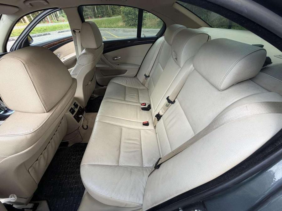 Pelēks BMW 530 2007 Klaipėda, ar dzinēja tilpumu 2.99 L un nobraukumu 222 tūkst. km par 4800 €, foto 9 vietnē AUTOMOTO.COM.LV