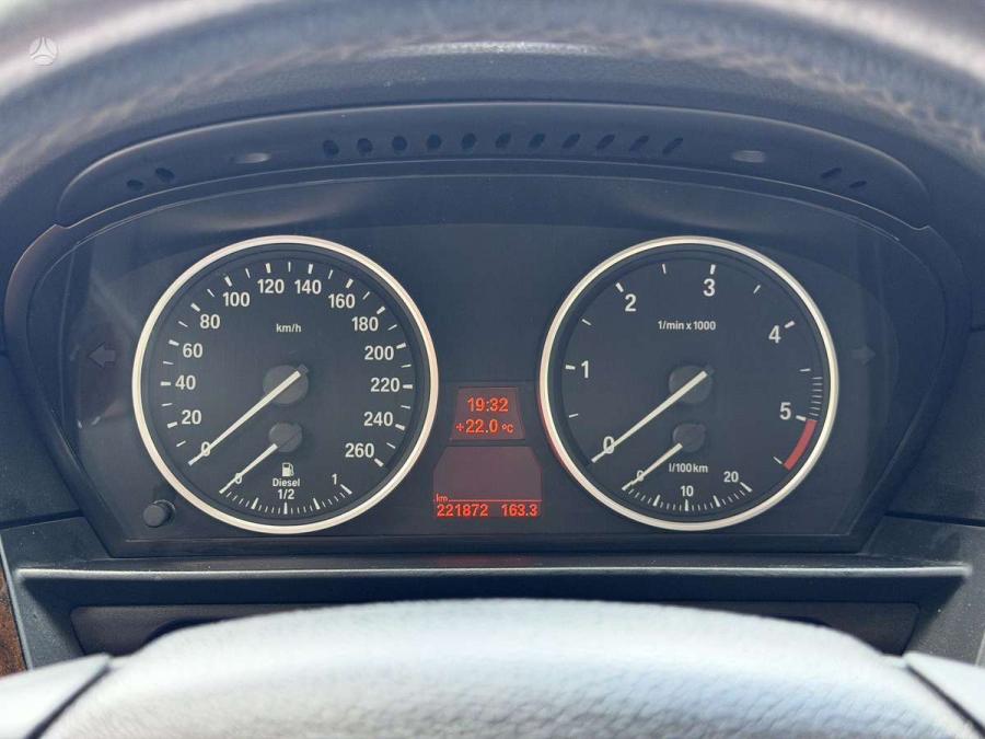 Pelēks BMW 530 2007 Klaipėda, ar dzinēja tilpumu 2.99 L un nobraukumu 222 tūkst. km par 4800 €, foto 10 vietnē AUTOMOTO.COM.LV