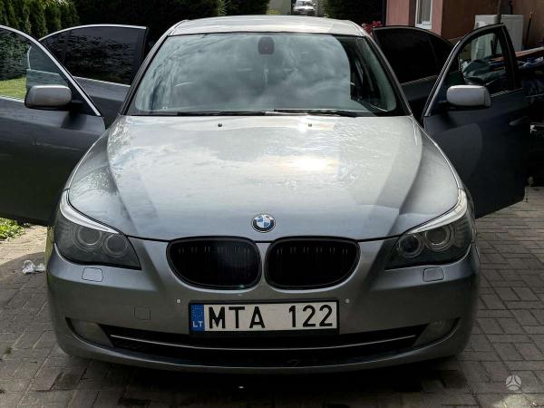 Pelēks BMW 530 2007 Viļņa, ar dzinēja tilpumu 2.99 L un nobraukumu 390 tūkst. km par 4300 €, foto 1 vietnē AUTOMOTO.COM.LV