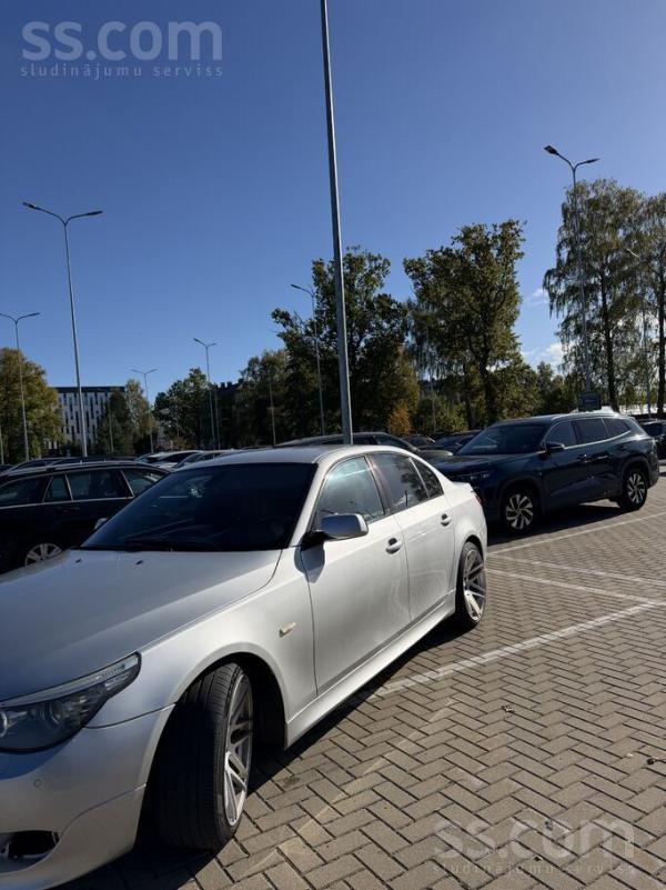 Pelēks BMW 530 2007 Rēzekne, ar dzinēja tilpumu 3.00 L un nobraukumu 432 tūkst. km par 7250 €, foto 5 vietnē AUTOMOTO.COM.LV
