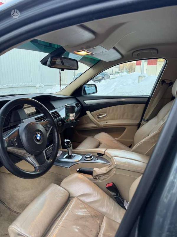Pelēks BMW 530 2008 Klaipėda, ar dzinēja tilpumu 3.00 L un nobraukumu 356 tūkst. km par 4300 €, foto 5 vietnē AUTOMOTO.COM.LV