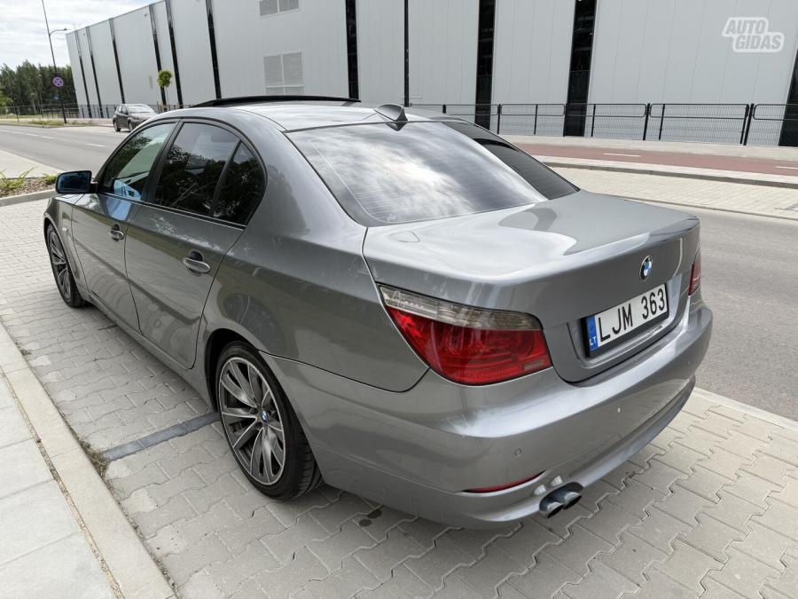 Grey BMW 530 2008 in Vilnius, with an engine capacity of 3.00 L and mileage of 289 thousand km for 4300 €, photo 10 on AUTOMOTO.COM.LV