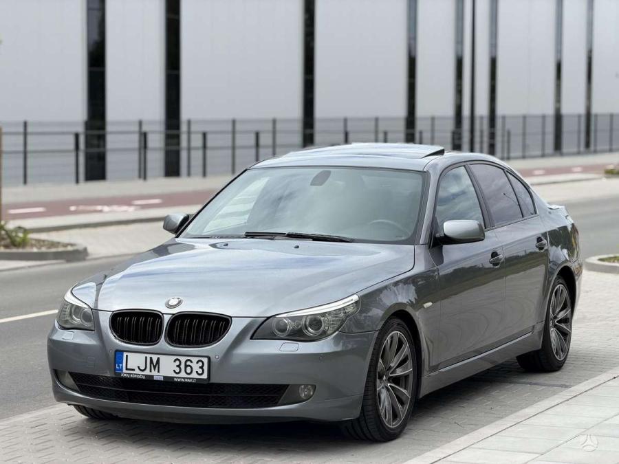 Grey BMW 530 2008 in Vilnius, with an engine capacity of 2.99 L and mileage of 289 thousand km for 4350 €, photo 3 on AUTOMOTO.COM.LV