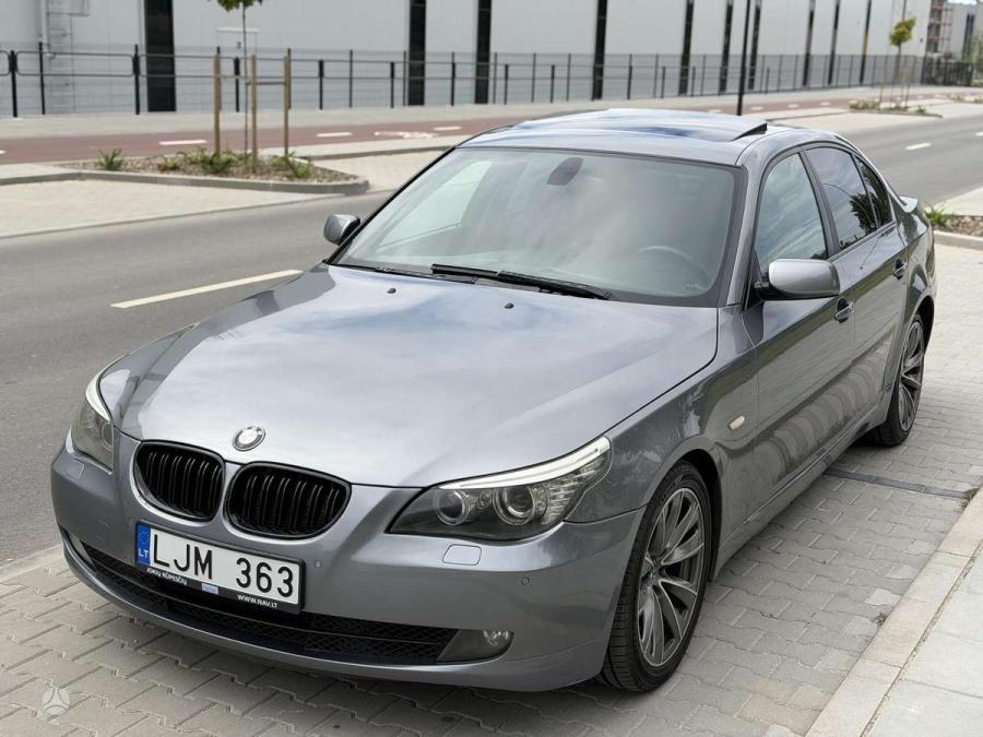 Grey BMW 530 2008 in Vilnius, with an engine capacity of 2.99 L and mileage of 289 thousand km for 4350 €, photo 5 on AUTOMOTO.COM.LV
