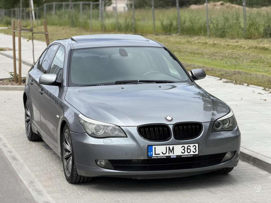 Grey BMW 530 2008 in Vilnius, with an engine capacity of 2.99 L and mileage of 289 thousand km for 4350 €, photo 7 on AUTOMOTO.COM.LV