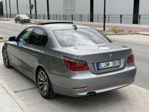 Grey BMW 530 2008 in Vilnius, with an engine capacity of 2.99 L and mileage of 289 thousand km for 4350 €, photo 12 on AUTOMOTO.COM.LV