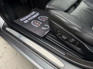 Grey BMW 530 2008 in Vilnius, with an engine capacity of 2.99 L and mileage of 289 thousand km for 4350 €, photo 14 on AUTOMOTO.COM.LV