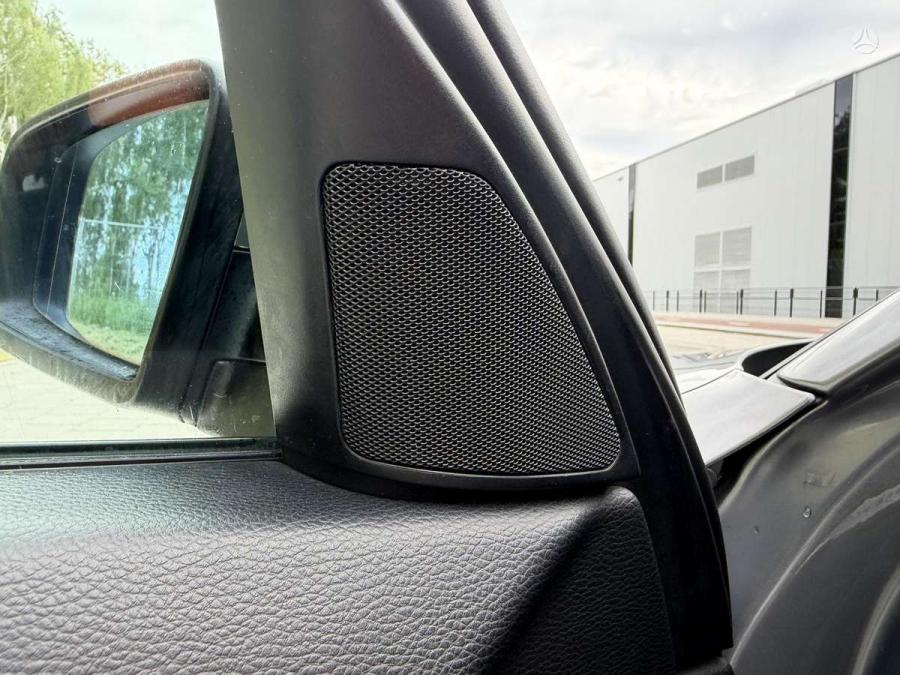 Grey BMW 530 2008 in Vilnius, with an engine capacity of 2.99 L and mileage of 289 thousand km for 4350 €, photo 26 on AUTOMOTO.COM.LV