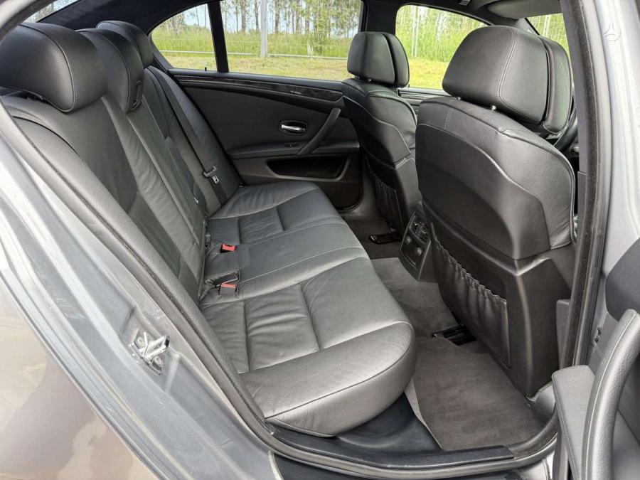 Grey BMW 530 2008 in Vilnius, with an engine capacity of 2.99 L and mileage of 289 thousand km for 4350 €, photo 30 on AUTOMOTO.COM.LV