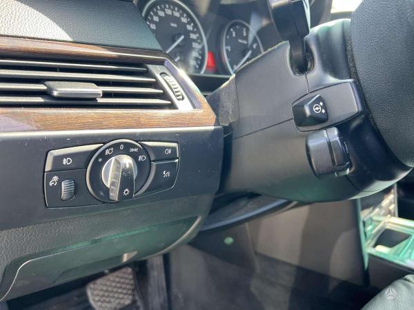 Grey BMW 530 2008 in Kaunas, with an engine capacity of 2.99 L and mileage of 310 thousand km for 4700 €, photo 10 on AUTOMOTO.COM.LV