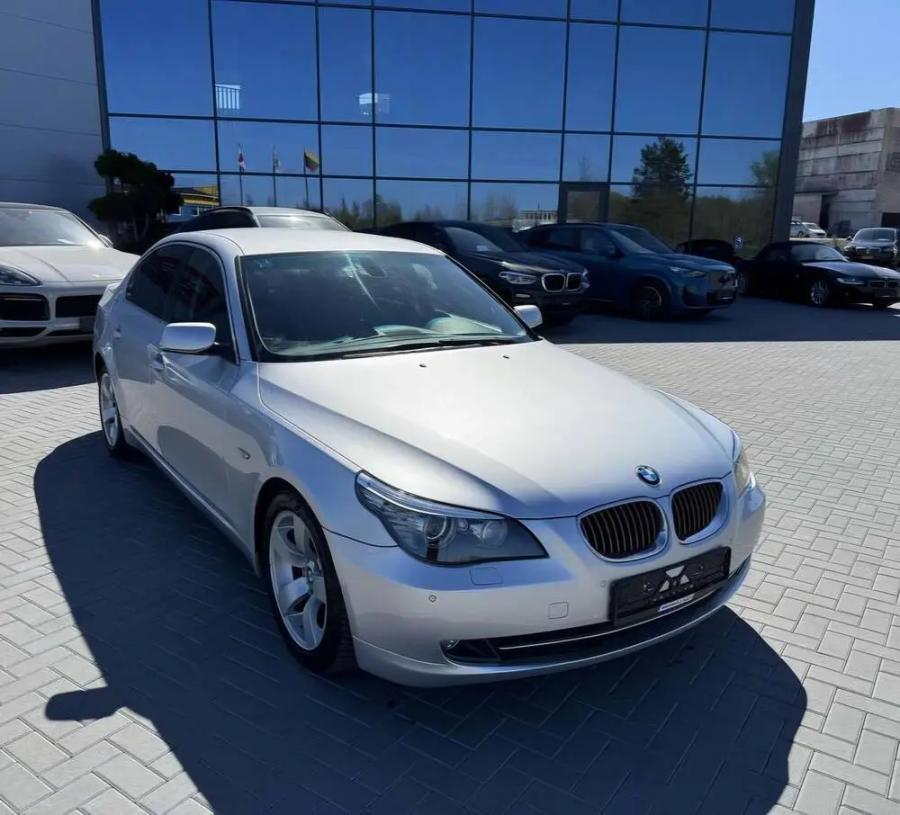 Grey BMW 530 2008 in Telschi, with an engine capacity of 3.00 L and mileage of 253 thousand km for 5490 €, photo 1 on AUTOMOTO.COM.LV