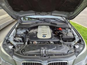Pelēks BMW 530 2008 Viļņa, ar dzinēja tilpumu 2.99 L un nobraukumu 459 tūkst. km par 4750 €, foto 8 vietnē AUTOMOTO.COM.LV