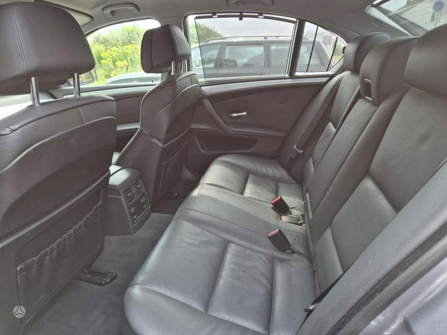 Pelēks BMW 530 2008 Viļņa, ar dzinēja tilpumu 2.99 L un nobraukumu 459 tūkst. km par 4750 €, foto 9 vietnē AUTOMOTO.COM.LV