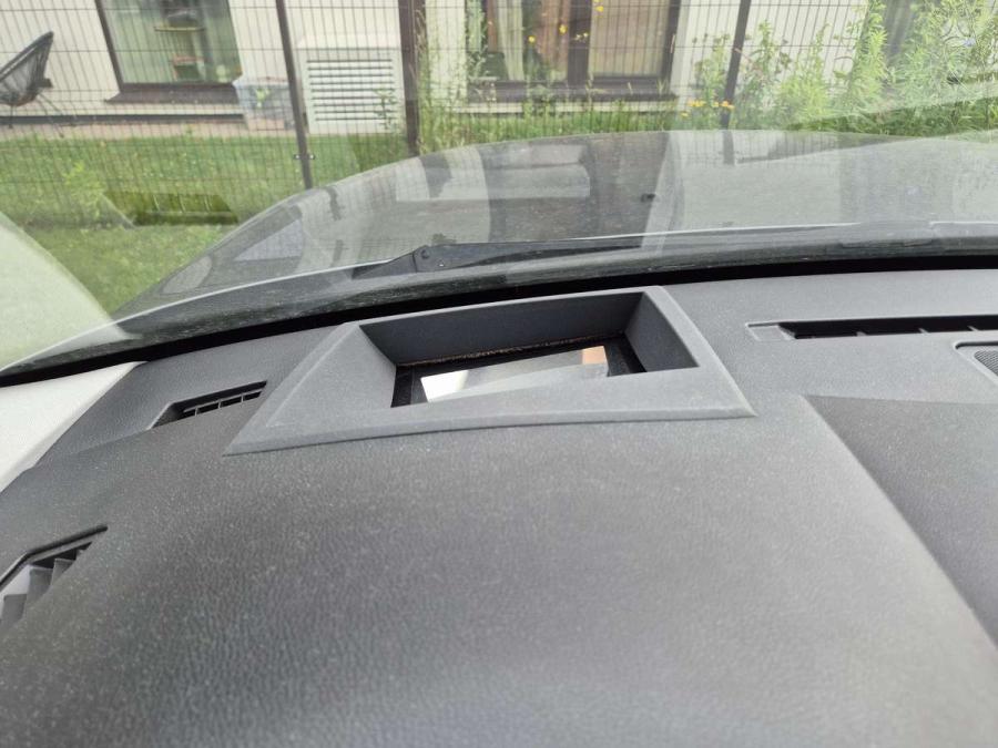 Pelēks BMW 530 2008 Viļņa, ar dzinēja tilpumu 2.99 L un nobraukumu 459 tūkst. km par 4750 €, foto 12 vietnē AUTOMOTO.COM.LV