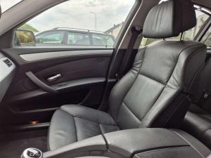 Pelēks BMW 530 2008 Viļņa, ar dzinēja tilpumu 2.99 L un nobraukumu 459 tūkst. km par 4750 €, foto 15 vietnē AUTOMOTO.COM.LV