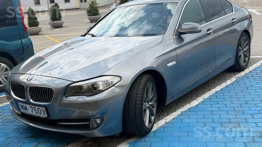 Grey BMW 530 2010 in Daugavpils, with an engine capacity of 3.00 L and mileage of 285 thousand km for 8900 €, photo 3 on AUTOMOTO.COM.LV