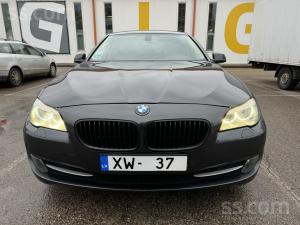 Grey BMW 530 2010 in Daugavpils, with an engine capacity of 3.00 L and mileage of 270 thousand km for 9350 €, photo 5 on AUTOMOTO.COM.LV