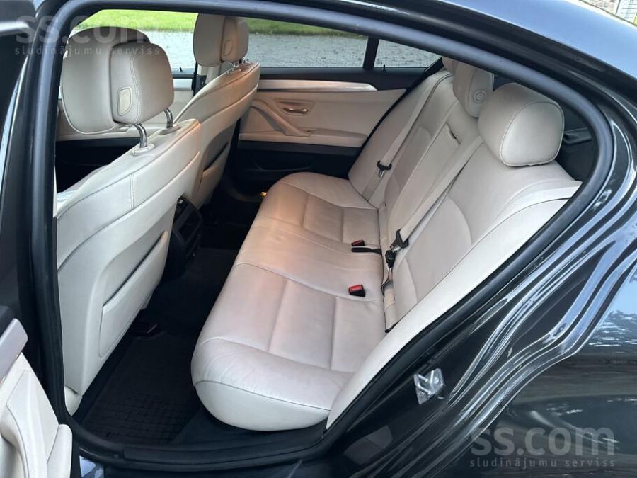 Grey BMW 530 2010 in Daugavpils, with an engine capacity of 3.00 L and mileage of 270 thousand km for 9350 €, photo 24 on AUTOMOTO.COM.LV