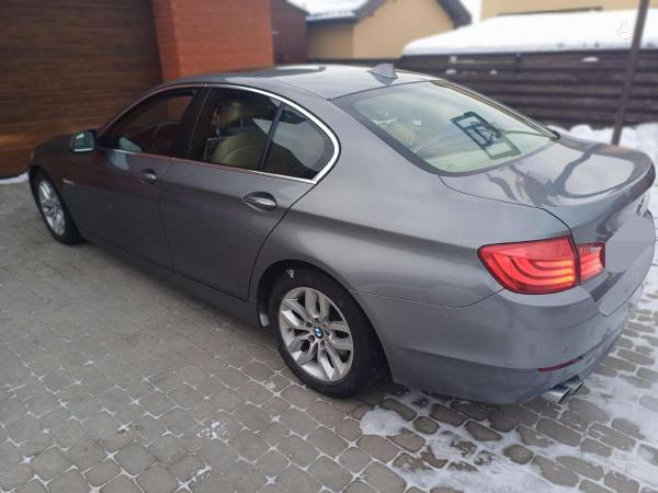 Grey BMW 530 2010 in Siauliai, with an engine capacity of 0.00 L and mileage of 305 thousand km for 6450 €, photo 2 on AUTOMOTO.COM.LV