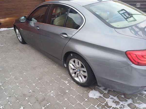 Grey BMW 530 2010 in Siauliai, with an engine capacity of 0.00 L and mileage of 305 thousand km for 6450 €, photo 8 on AUTOMOTO.COM.LV