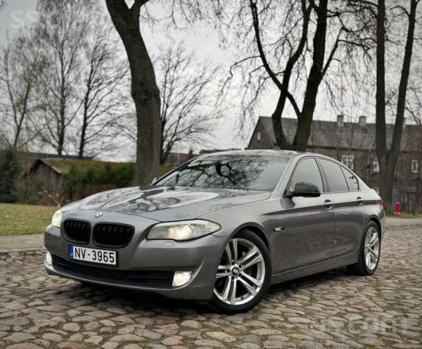 Pelēks BMW 530 2010 Jelgava, ar dzinēja tilpumu 3.00 L un nobraukumu 0 tūkst. km par 9550 €, foto 1 vietnē AUTOMOTO.COM.LV