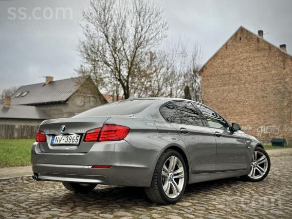 Grey BMW 530 2010 in Jelgava, with an engine capacity of 3.00 L and mileage of 0 thousand km for 9550 €, photo 3 on AUTOMOTO.COM.LV