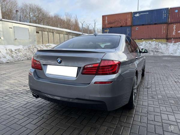 Pelēks BMW 530 2010 Klaipėda, ar dzinēja tilpumu 2.99 L un nobraukumu 174 tūkst. km par 13500 €, foto 5 vietnē AUTOMOTO.COM.LV