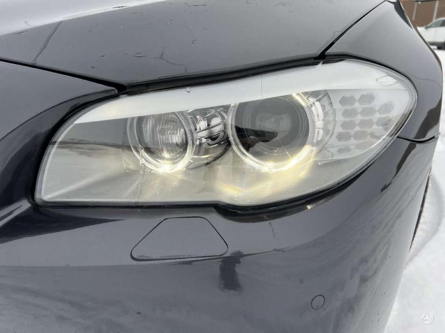 Grey BMW 530 2010 in Gargzdai, with an engine capacity of 3.00 L and mileage of 200 thousand km for 6200 €, photo 16 on AUTOMOTO.COM.LV