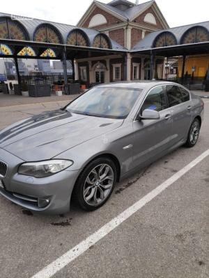 Pelēks BMW 530 2010 Kauņa, ar dzinēja tilpumu 3.00 L un nobraukumu 315 tūkst. km par 7300 €, foto  vietnē AUTOMOTO.COM.LV