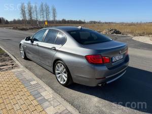 Grey BMW 530 2010 in Jelgava, with an engine capacity of 3.00 L and mileage of 330 thousand km for 8000 €, photo 5 on AUTOMOTO.COM.LV