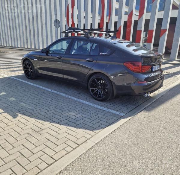 Grey BMW 530 2010 in Riga, with an engine capacity of 3.00 L and mileage of 290 thousand km for 11500 €, photo 6 on AUTOMOTO.COM.LV