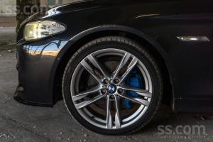 Pelēks BMW 530 2010 Daugavpils, ar dzinēja tilpumu 3.00 L un nobraukumu 380 tūkst. km par 10500 €, foto 5 vietnē AUTOMOTO.COM.LV