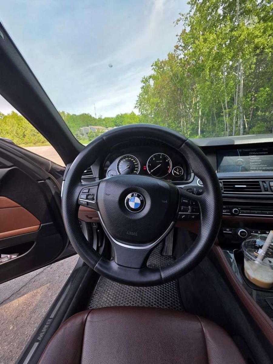 Grey BMW 530 2010 in Klaipeda, with an engine capacity of 2.99 L and mileage of 366 thousand km for 7500 €, photo 14 on AUTOMOTO.COM.LV