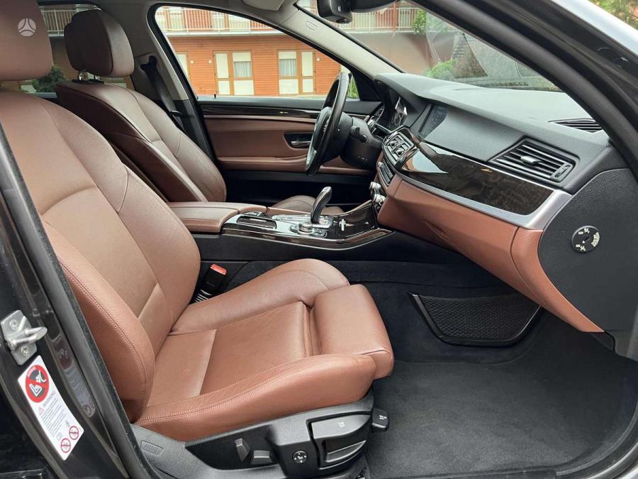 Grey BMW 530 2010 in Kaunas, with an engine capacity of 3.00 L and mileage of 340 thousand km for 8250 €, photo 19 on AUTOMOTO.COM.LV