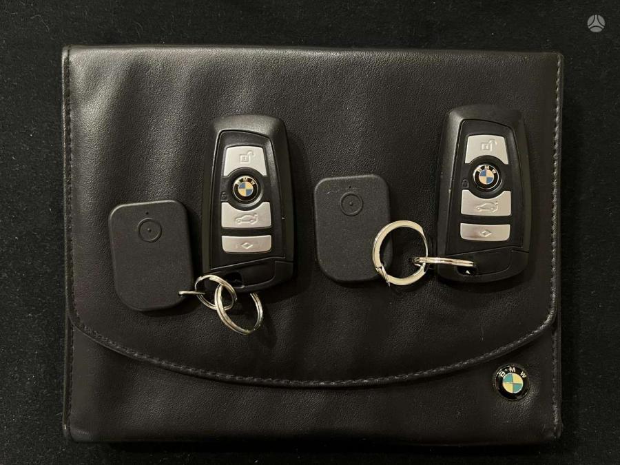Grey BMW 530 2010 in Kaunas, with an engine capacity of 3.00 L and mileage of 340 thousand km for 8250 €, photo 26 on AUTOMOTO.COM.LV