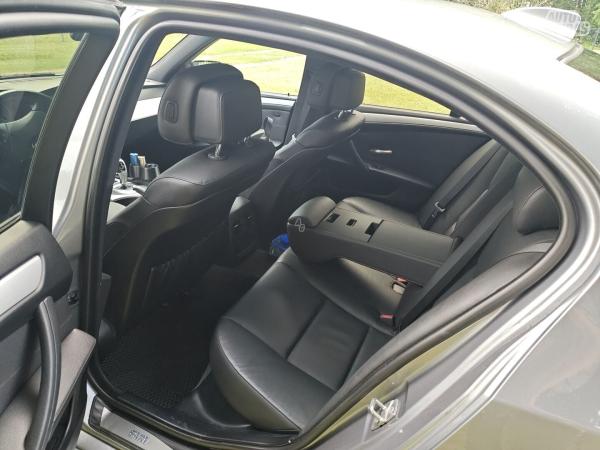 Grey BMW 530 2010 in Taurage, with an engine capacity of 3.00 L and mileage of 400 thousand km for 4700 €, photo 8 on AUTOMOTO.COM.LV