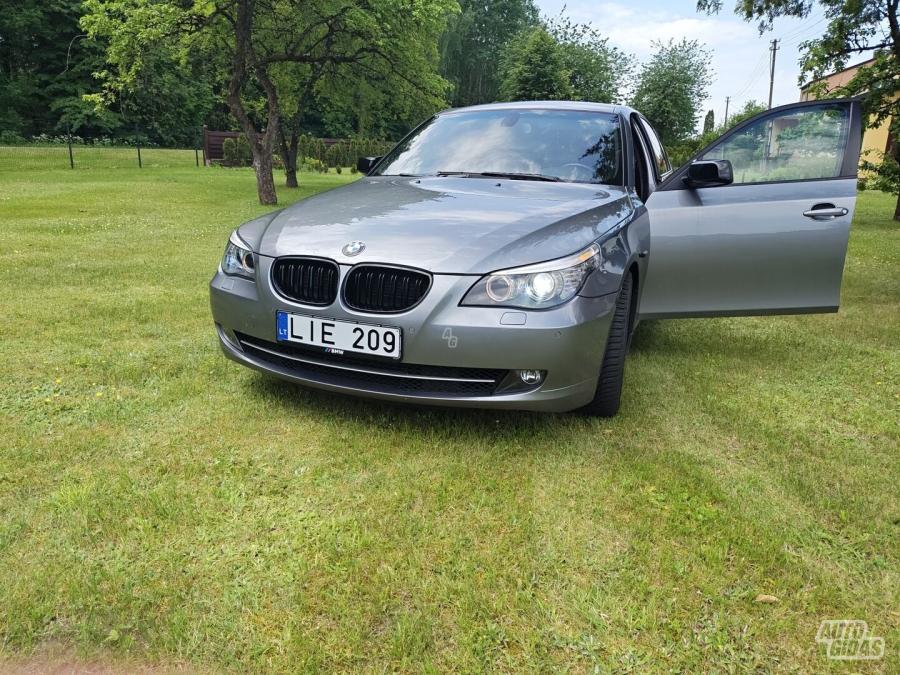 Серый БМВ 530 2010 в Таураге, объемом двигателя 3.00 л и пробегом 400 тыс. км за 4700 €, фото 11 на AUTOMOTO.COM.LV