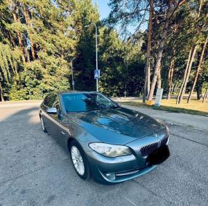 Grey BMW 530 2010 in Vilnius, with an engine capacity of 2.99 L and mileage of 360 thousand km for 6500 €, photo  on AUTOMOTO.COM.LV