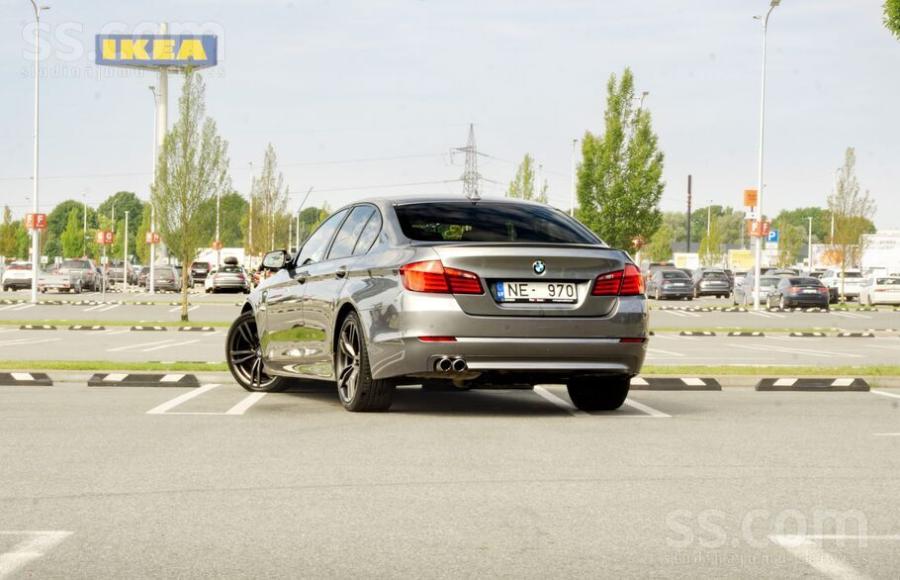 Grey BMW 530 2010 in Riga, with an engine capacity of 3.00 L and mileage of 261 thousand km for 6990 €, photo 9 on AUTOMOTO.COM.LV
